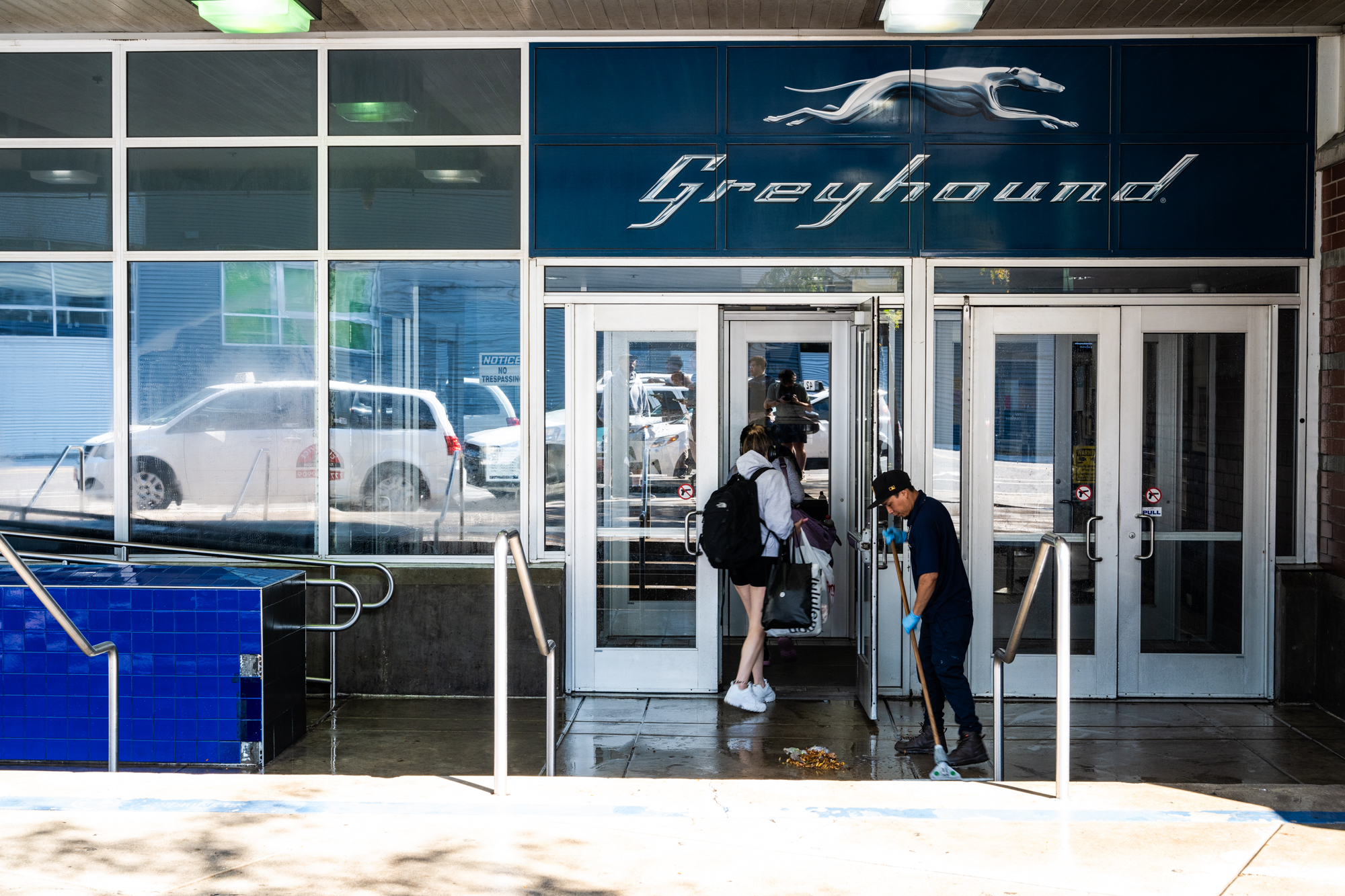 Chicago Plans $19.2 Million Purchase Of Greyhound Station To Save Bus ...