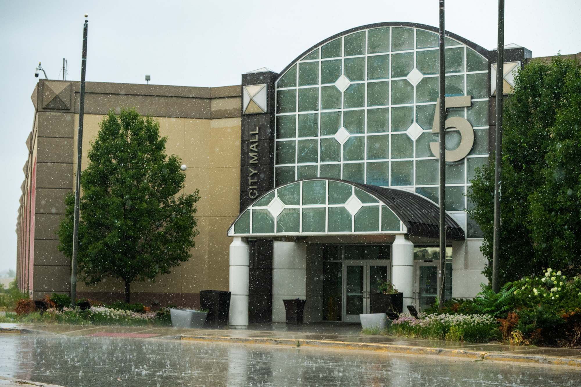 Ford City Mall Can Remain Open For At Least 3 Weeks After Judge's Ruling
