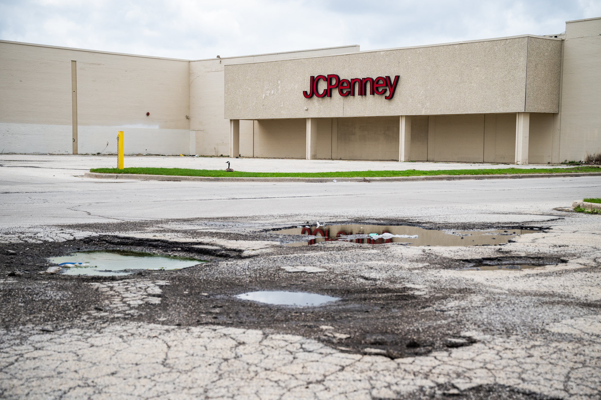 Ford City Mall Could Be Shut Down By City As Conditions Continue To ...