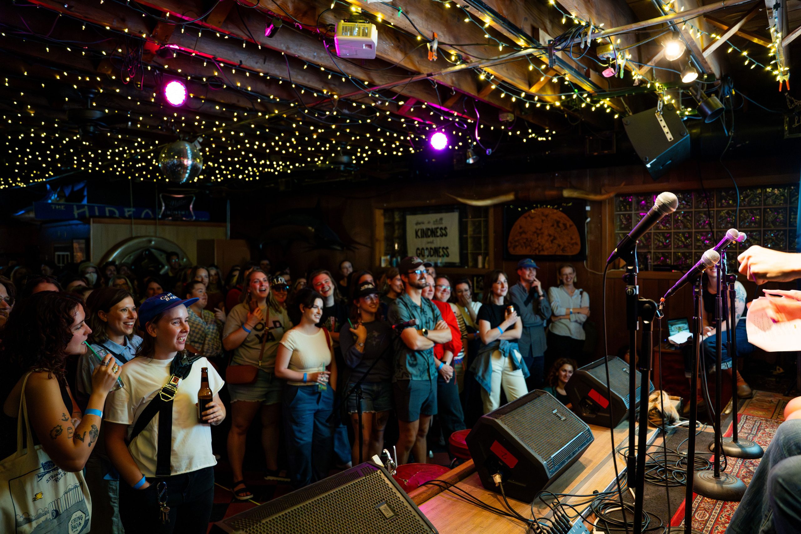 Chicago Becomes Stars Hollow In 'Gilmore Girls, But Chicago,' A New ...