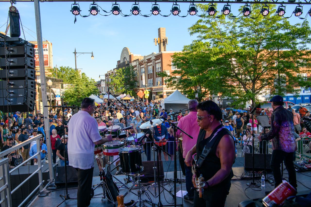 28 Things To Do In Chicago This Weekend: Do Division Fest, Hot Dog Fest ...